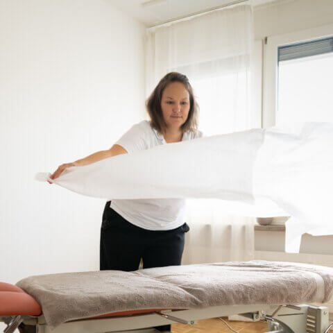 Mini-Interview mit unserer Absolventin Sara – Bio-Medica-Basel